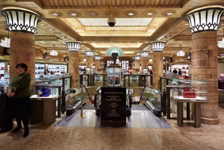 History Of Harrods Department Store In London - Guidelines to Britain